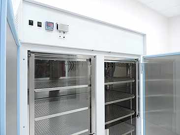 LEEC Precision Cooled Incubators | In Stock